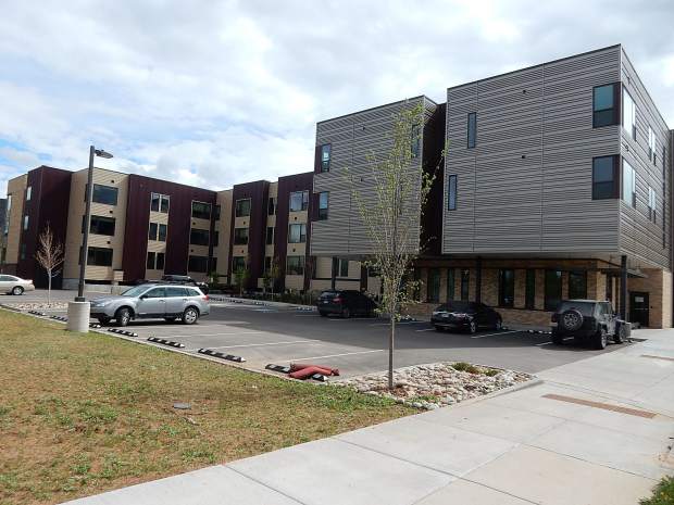 Locals press for design review in Basalt after 'unhandsome' Willits ...